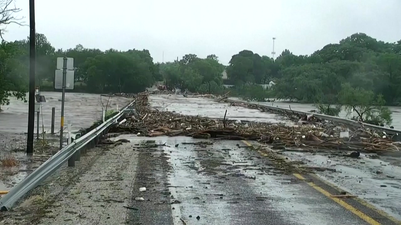 미국 텍사스 폭우 사망자 40명 넘어..실종자 수색 작업 | TVING