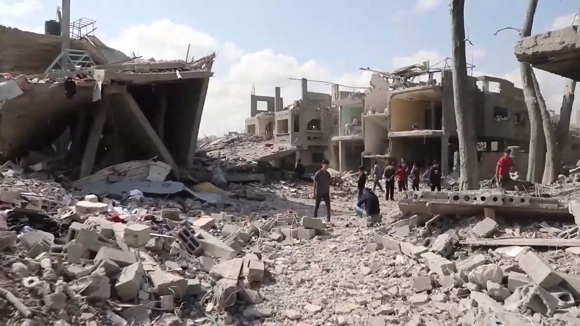 이스라엘, 가자지구 학교 공습해 30여명 사망…독일도 "선 넘었다" | TVING