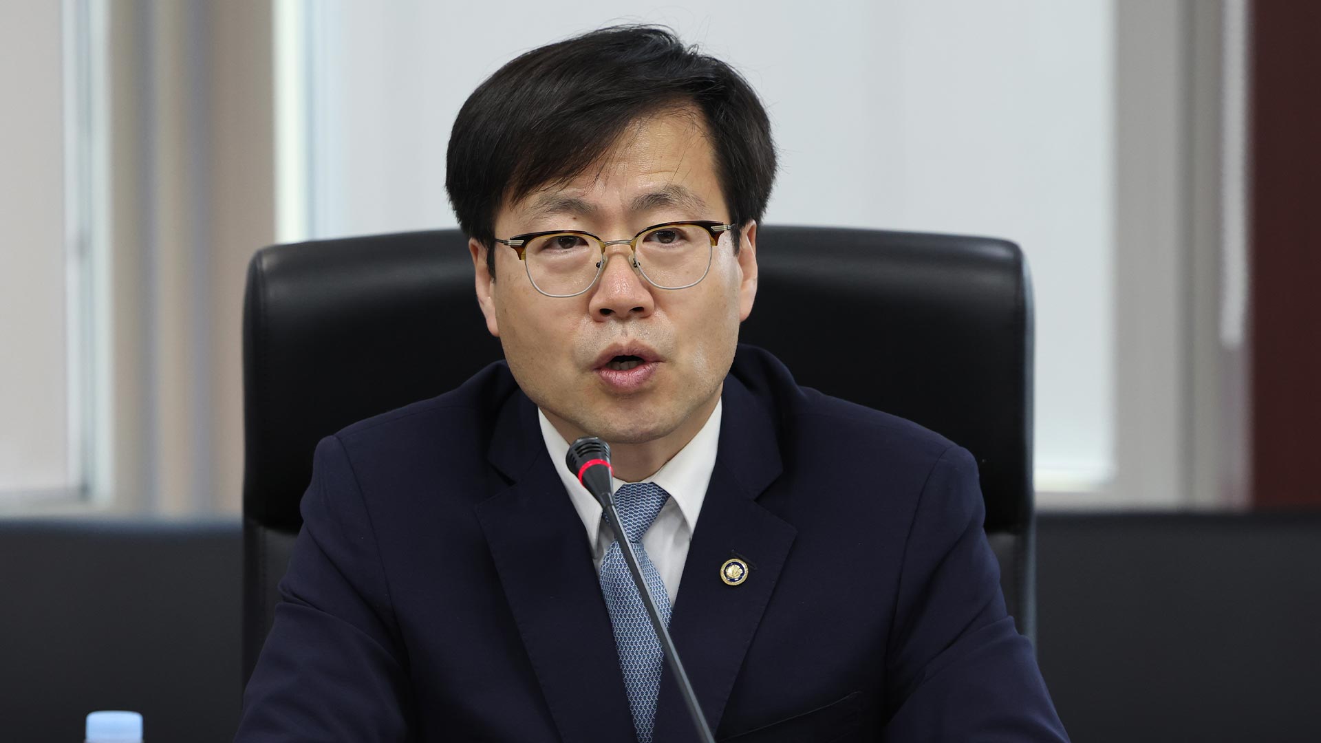 [속보] 여한구 통상교섭본부장, 통상 협의차 내일 방미 출국 | TVING