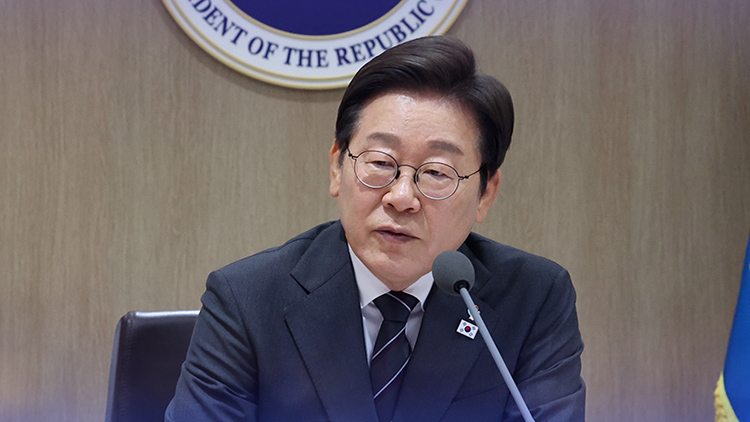 [뉴스 더] '워커홀릭 상사'와 '만사현통' | TVING