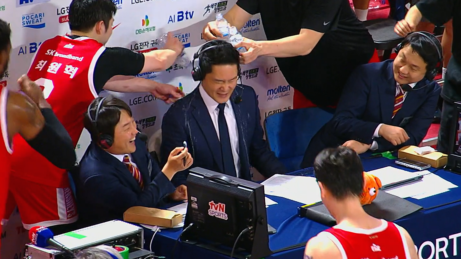 [SK] 2025/10/5 전희철 감독 인터뷰 | TVING