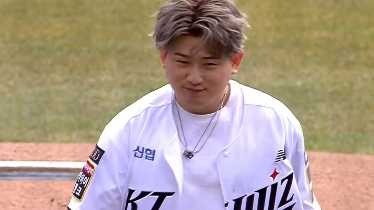 [KT] 2024/3/24 김상수 선수 친동생 가수 우디의 시구 | TVING