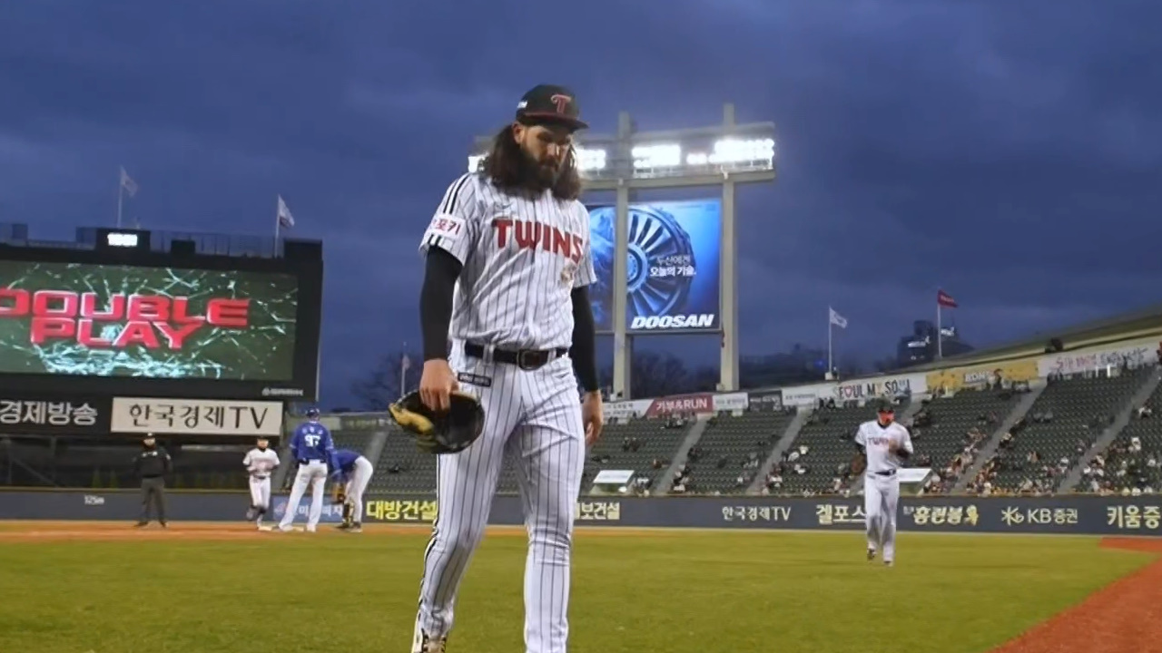 [LG] 2024/3/26 센스 넘치는 1루 수비로 켈리를 돕는 오스틴 | TVING