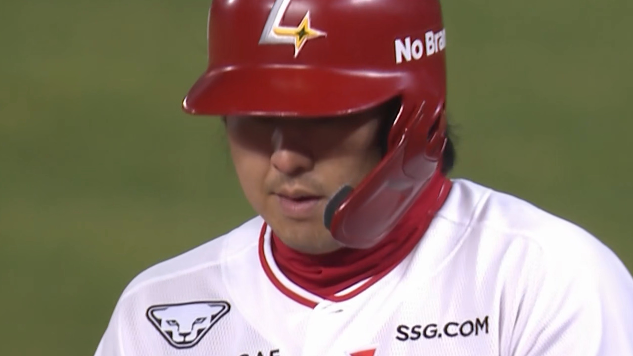 [SSG] 2024/3/28 중전안타로 2타점 만드는 최정 | TVING