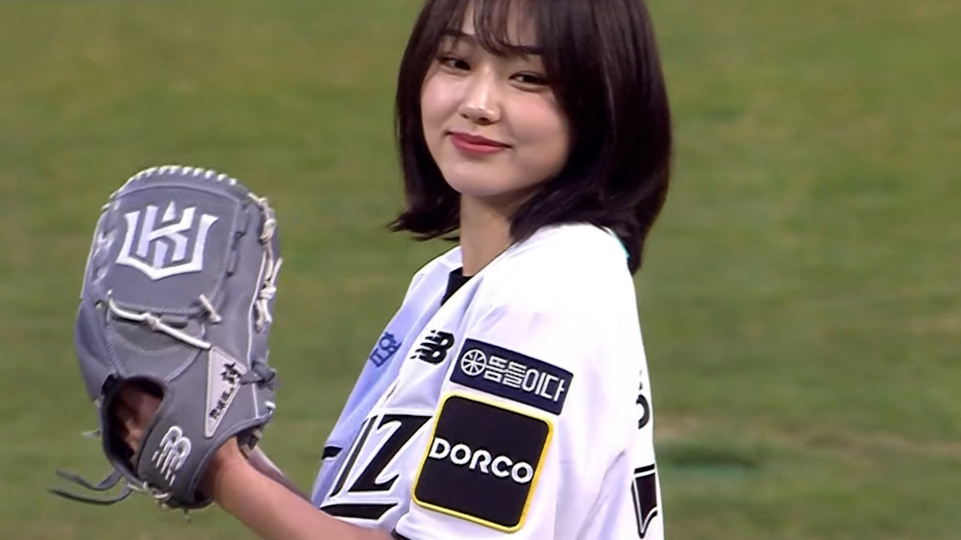 [KT] 2024/4/4 배우 강미나 시구 | TVING