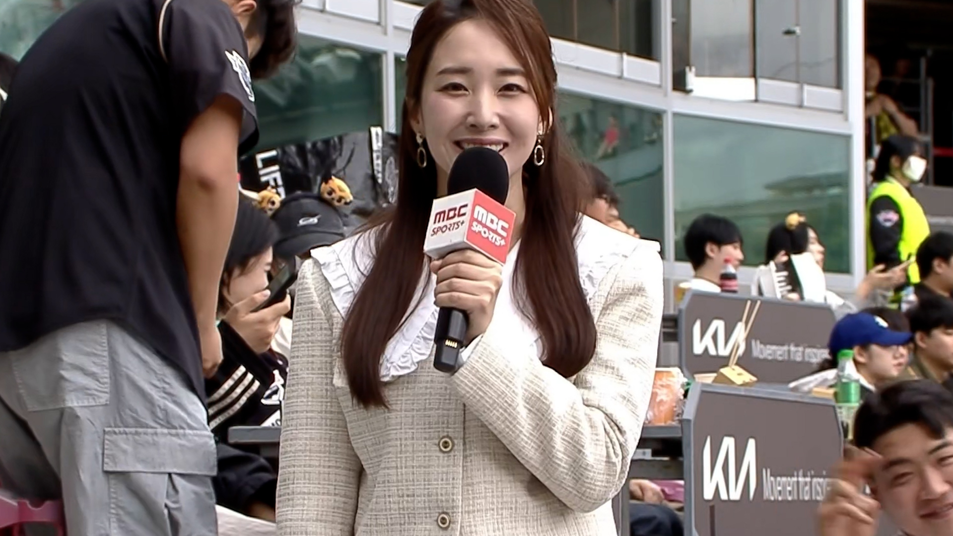 [KIA] 2024/4/20 김선신 아나운서의 경기 전 현장 리포팅 | TVING