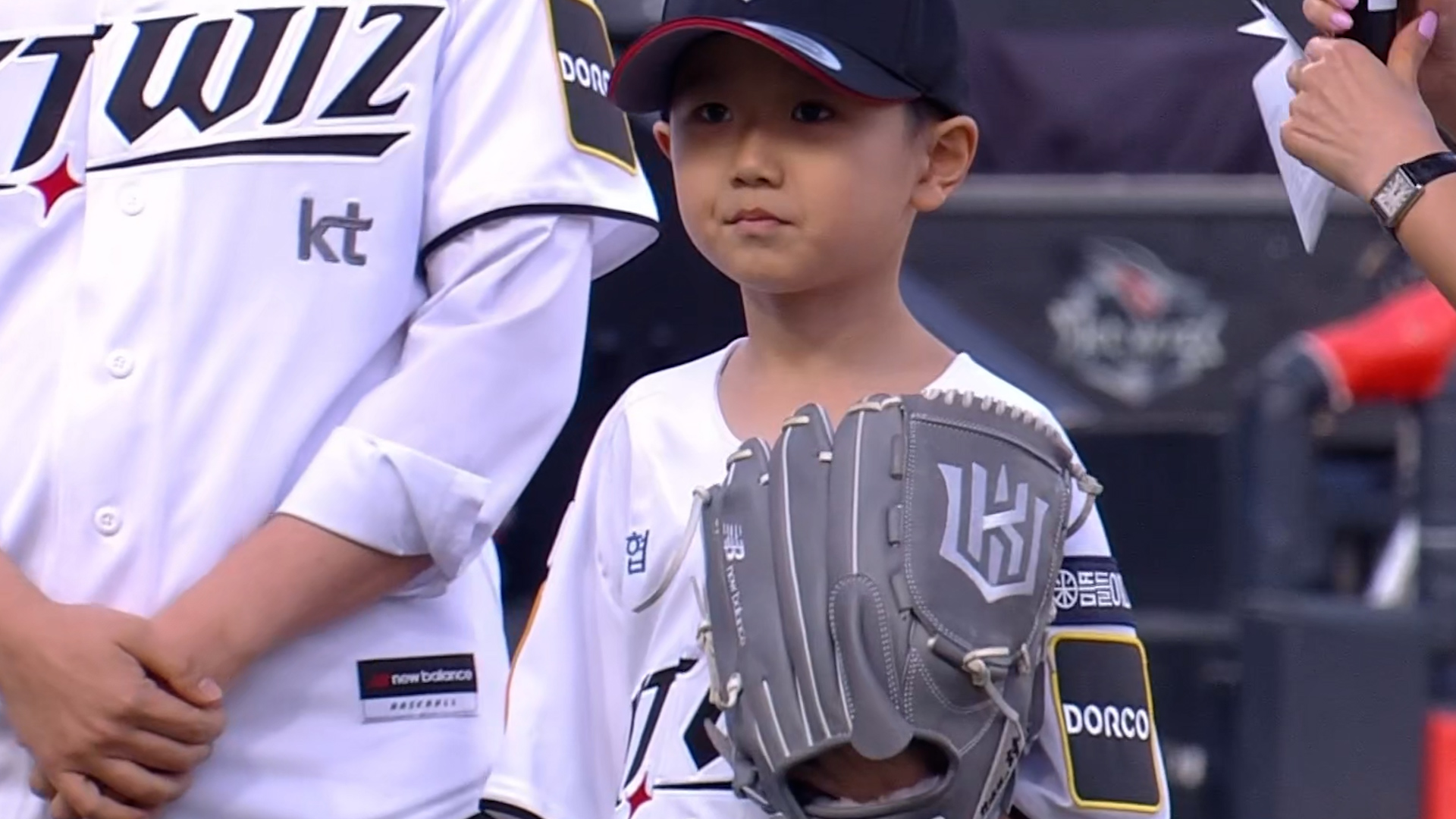 [KT] 2024/5/8 시구&시타 - 인스타 천만 뷰 : 차노을 & 차성진 | TVING