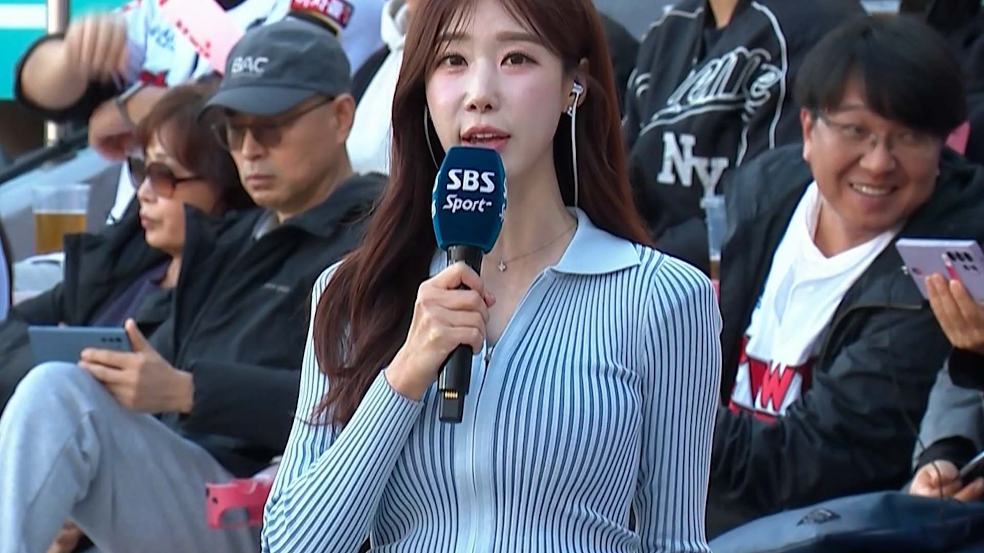 [KT] 2024/5/16 진달래 아나운서의 경기 전 현장 리포팅 | TVING