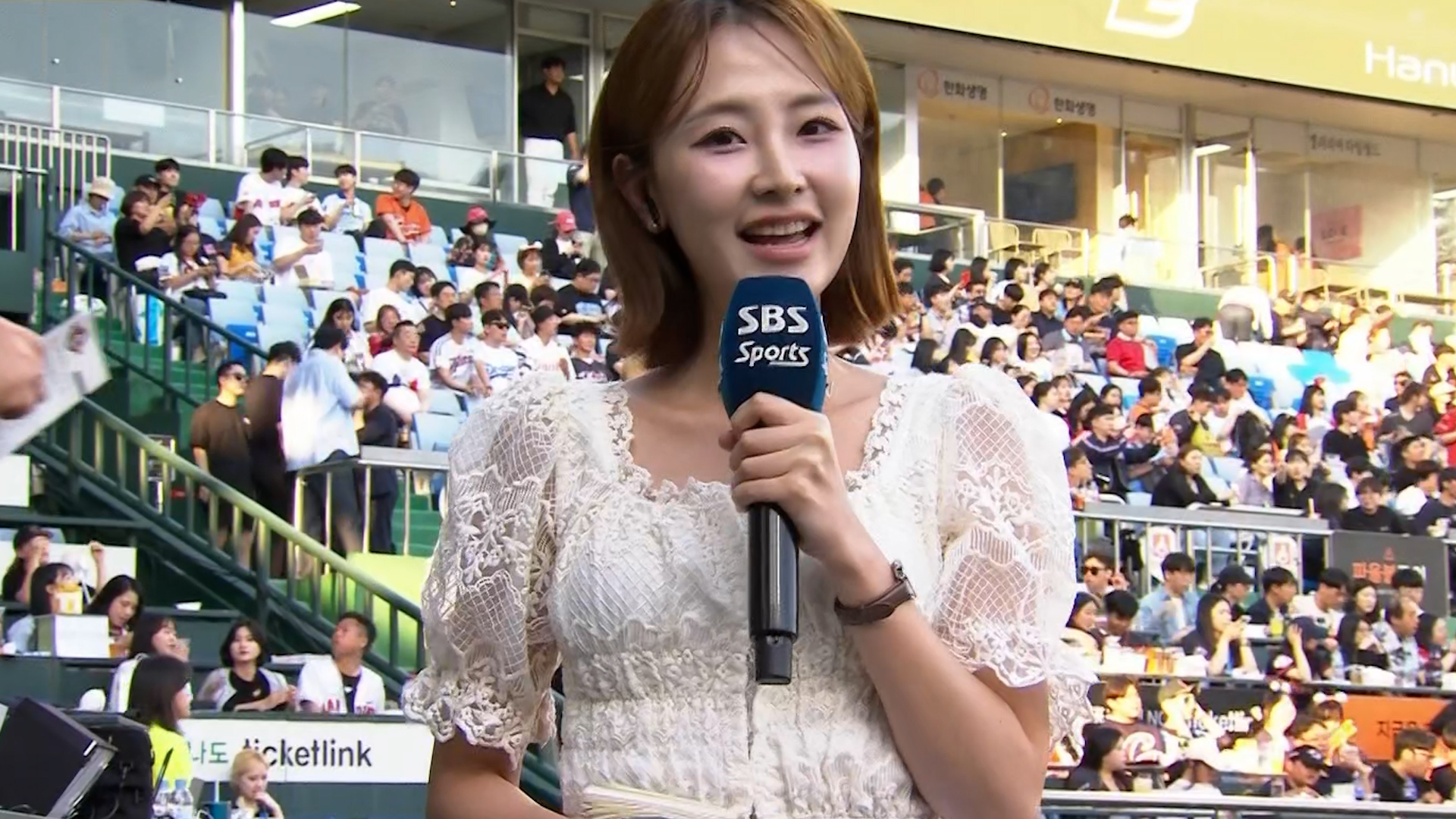 [한화] 5/29 신예원 아나운서의 경기 전 현장 리포팅 | TVING