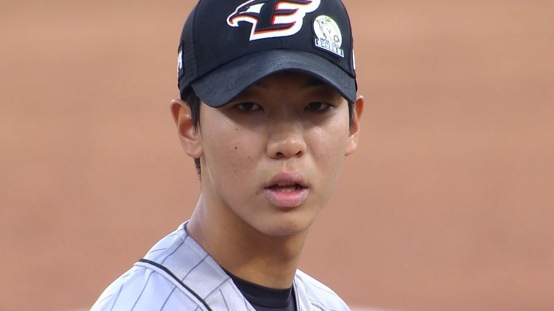 [한화] 2024/6/4 자초한 만루 위기를 스스로 해결하는 황준서 | TVING