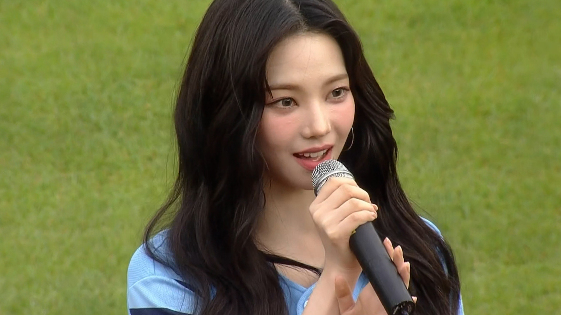 [롯데] 2024/6/9 (DH2) 시구 - 걸그룹 에스파 카리나 | TVING