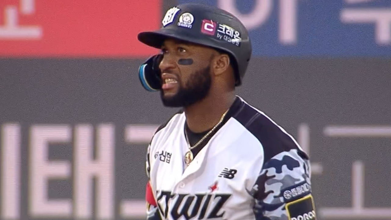 [KT] 6/9 개인 통산 KBO 150호 홈런을 쏘아올리는 로하스 | TVING