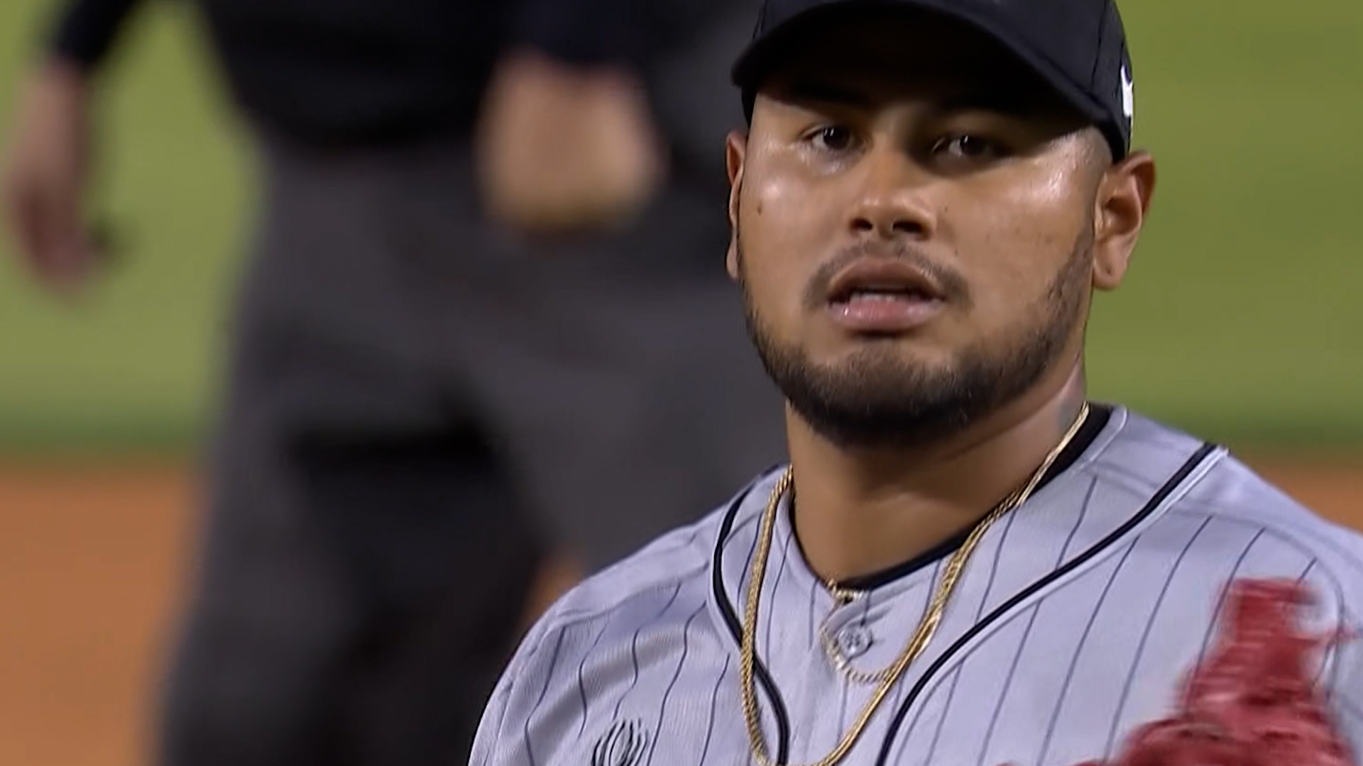 [한화] 6/11 실점 위기 막아내며 KBO 첫 승 요건 달성하는 바리아 | TVING