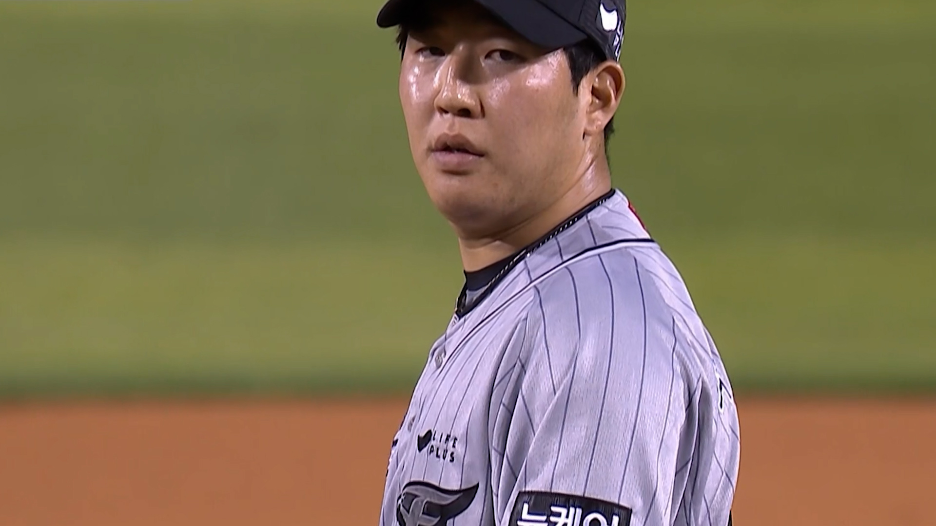 [한화] 6/11 1사 1, 2루의 위기에서 KK로 이닝 마무리하는 박상원 | TVING