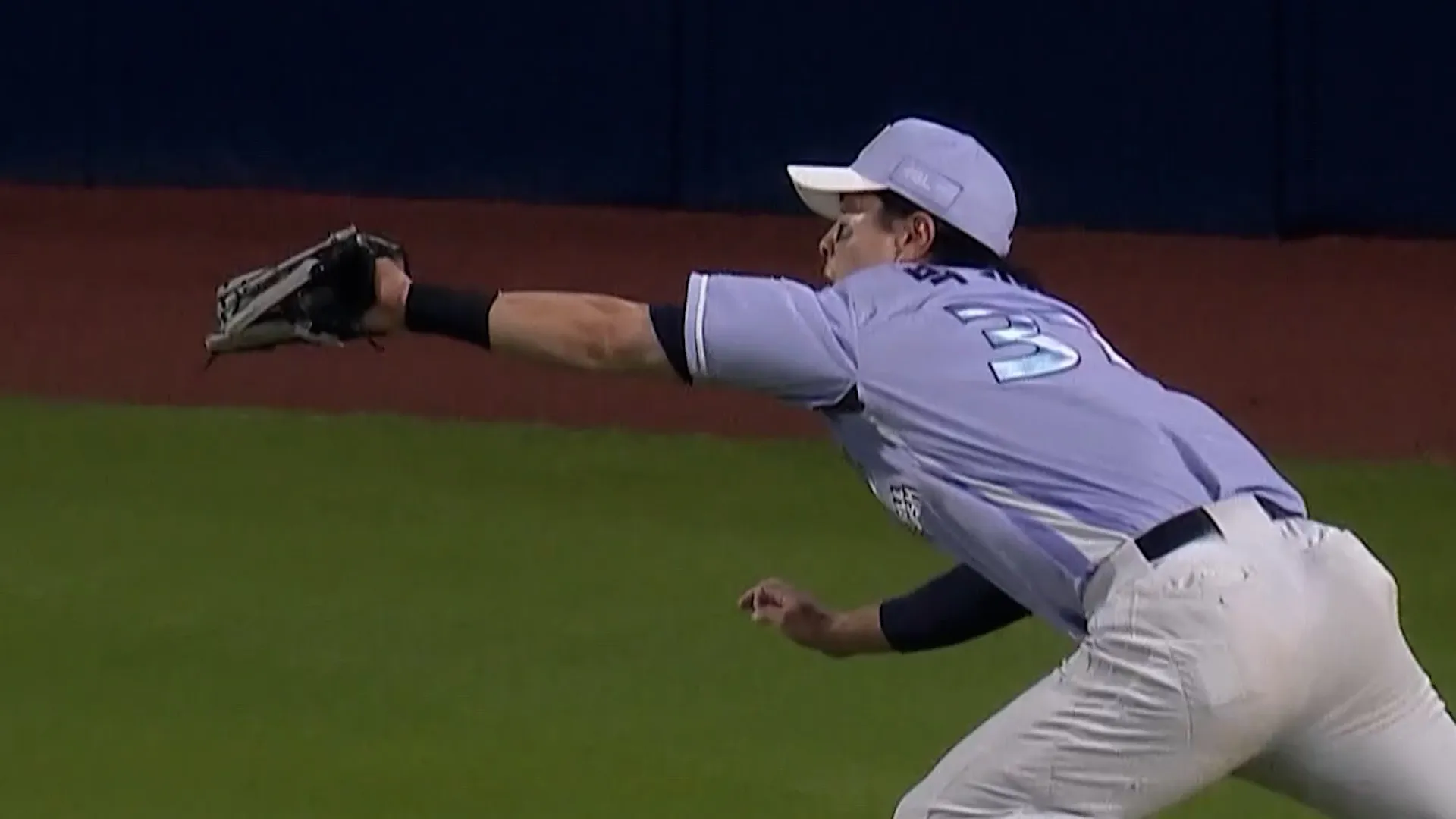 [NC] 6/14 '추가 실점은 없다!' 박건우의 슈퍼캐치! | TVING