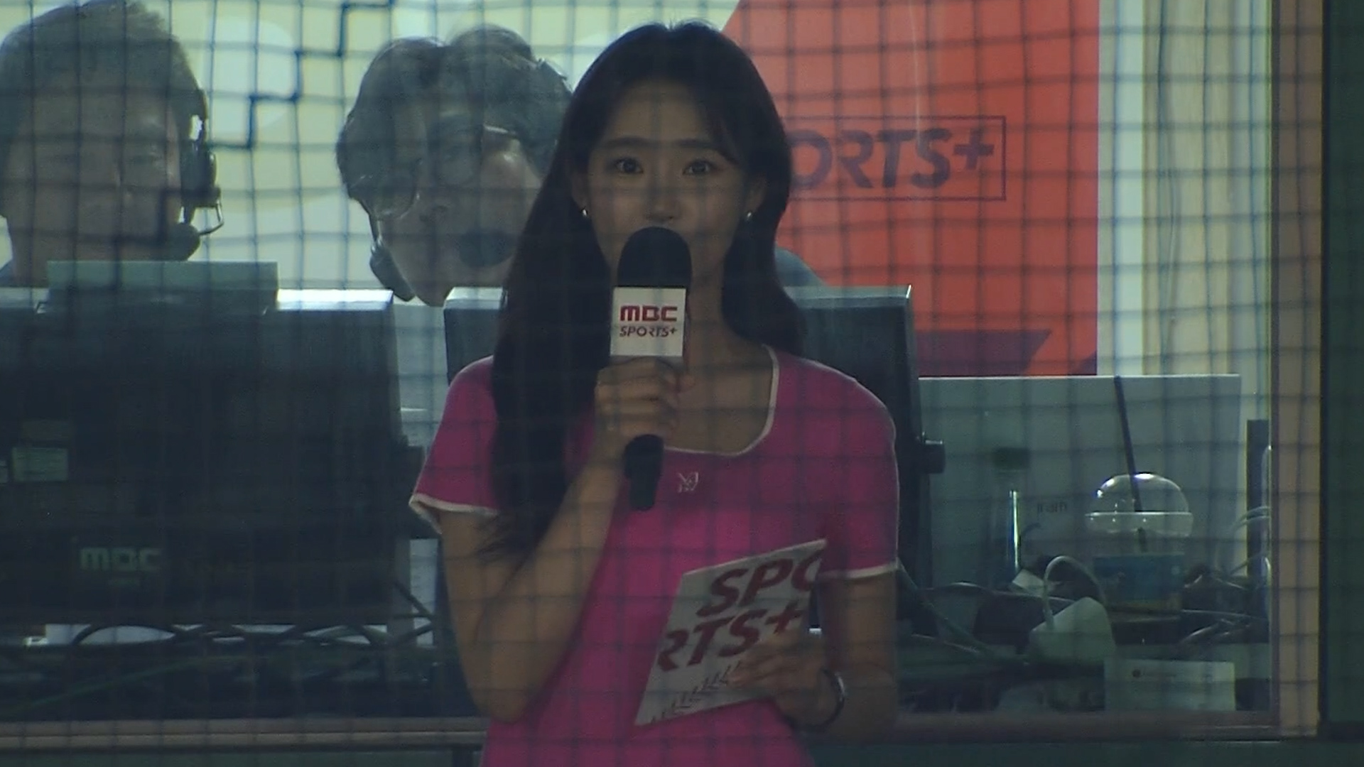 [한화] 2024/6/19 김희연 리포터의 경기 중간 현장 리포팅 | TVING