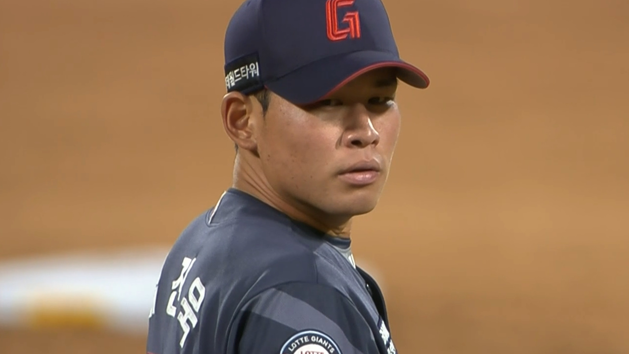 [롯데] 2024/6/20 위기관리 능력! 삼진과 뜬공으로 위기 탈출하는 김진욱 | TVING