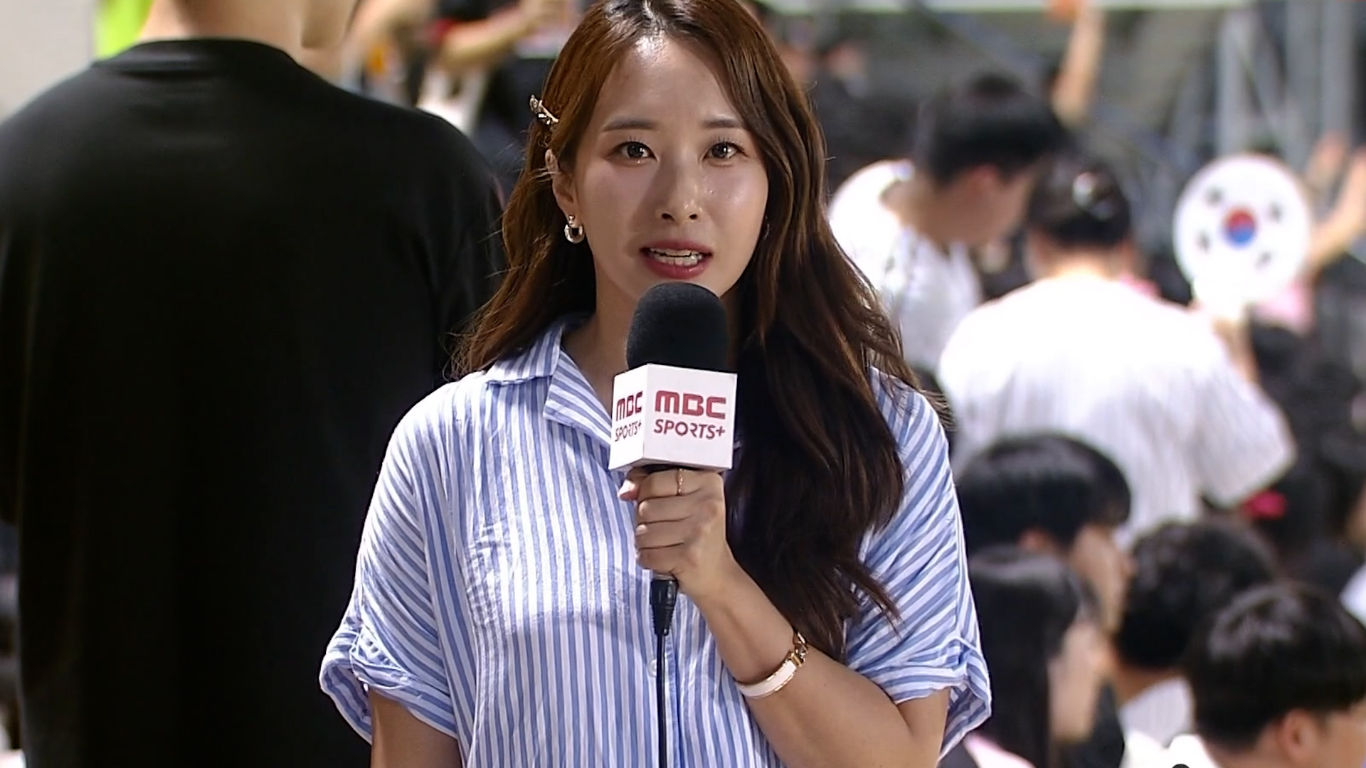 [한화] 2024/7/12 김선신 아나운서의 경기 중간 현장 리포팅 | TVING