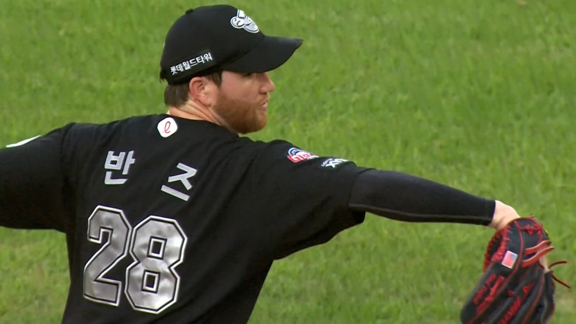 [롯데] 2024/7/21 결정구 스위퍼로 실점 위기 탈출하는 반즈 | TVING