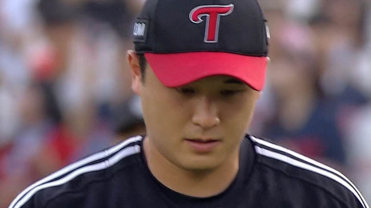 [LG] 2024/7/25 '헤드샷 퇴장' 1회 퇴장으로 마운드를 내려가는 최원태 | TVING