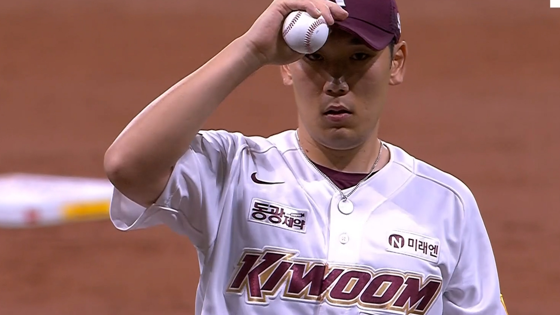 [키움] 7/26 '몸 쪽 깊게 찌르는 투심' 선두타자 삼진 돌려세우는 김인범 | TVING