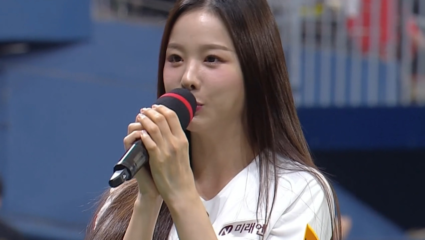 [키움] 2024/7/28 시구 - 가수 솔지 | TVING