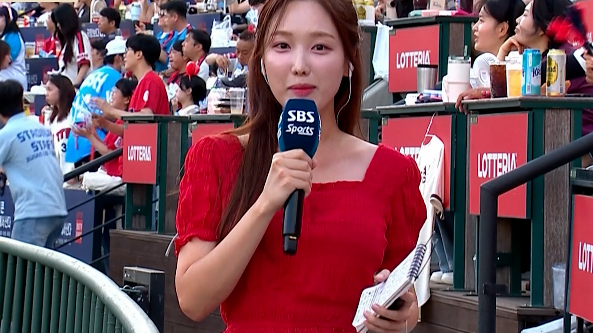 [롯데] 2024/8/17 김세연 아나운서의 경기 전 현장 리포팅 | TVING