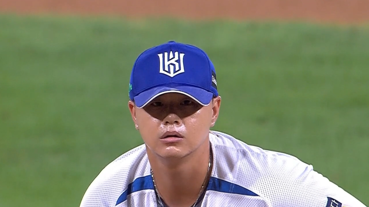 [KT] 2024/8/18 출루 허용했지만 위기 없이 이닝을 끝내는 김민 | TVING