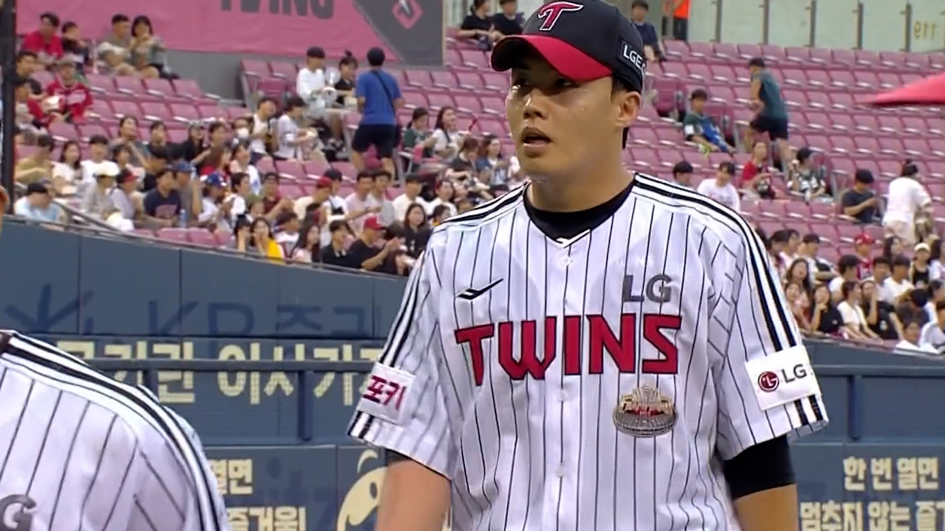 [LG] 2024/8/21 1사 1, 3루의 추가 실점 위기를 막아내는 임찬규 | TVING