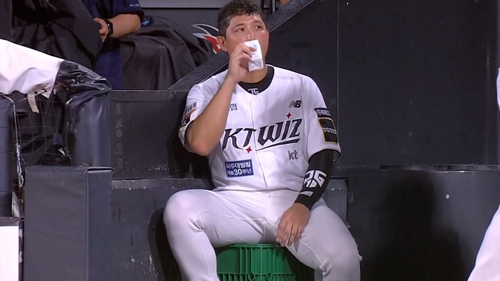 [KT] 2024/8/22 앞선 두 타석의 불운을 지우는 황재균의 역전 솔로포 | TVING