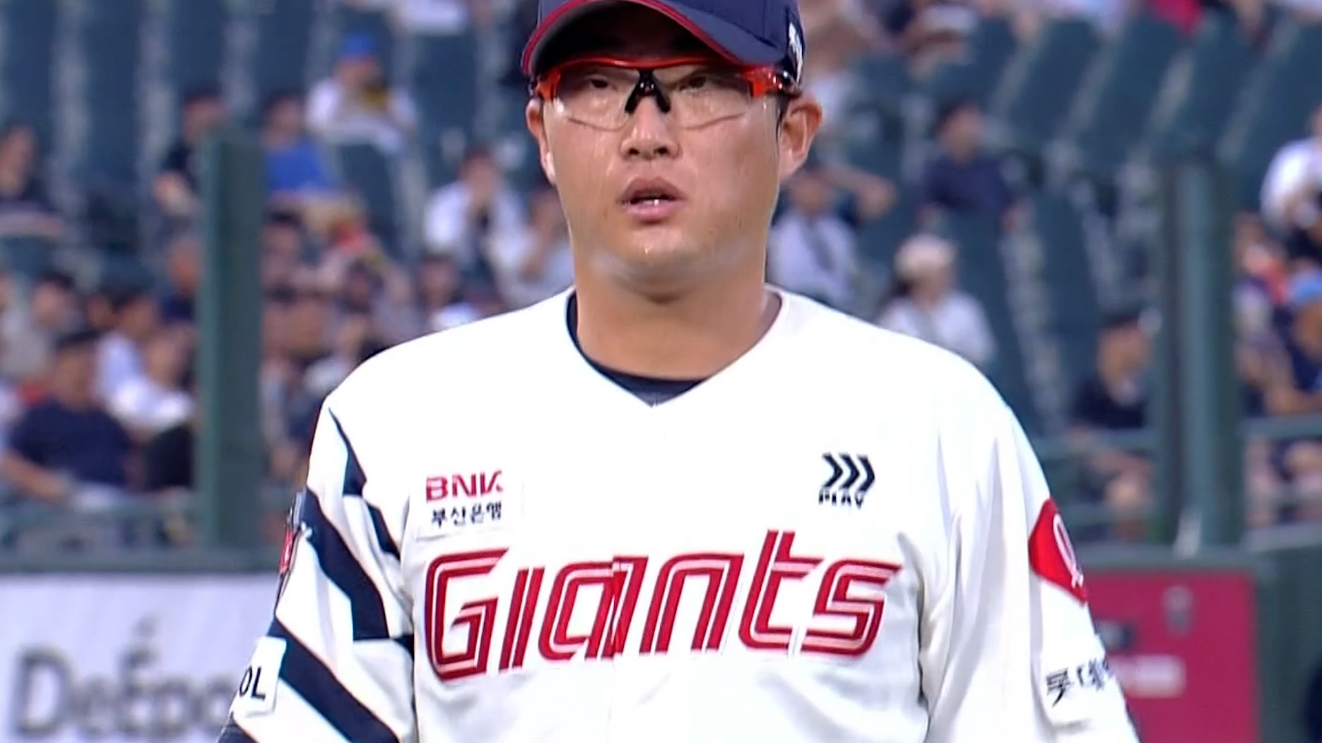 [롯데] 2024/8/27 하이 패스트볼로 상대를 돌려세우는 박세웅! | TVING