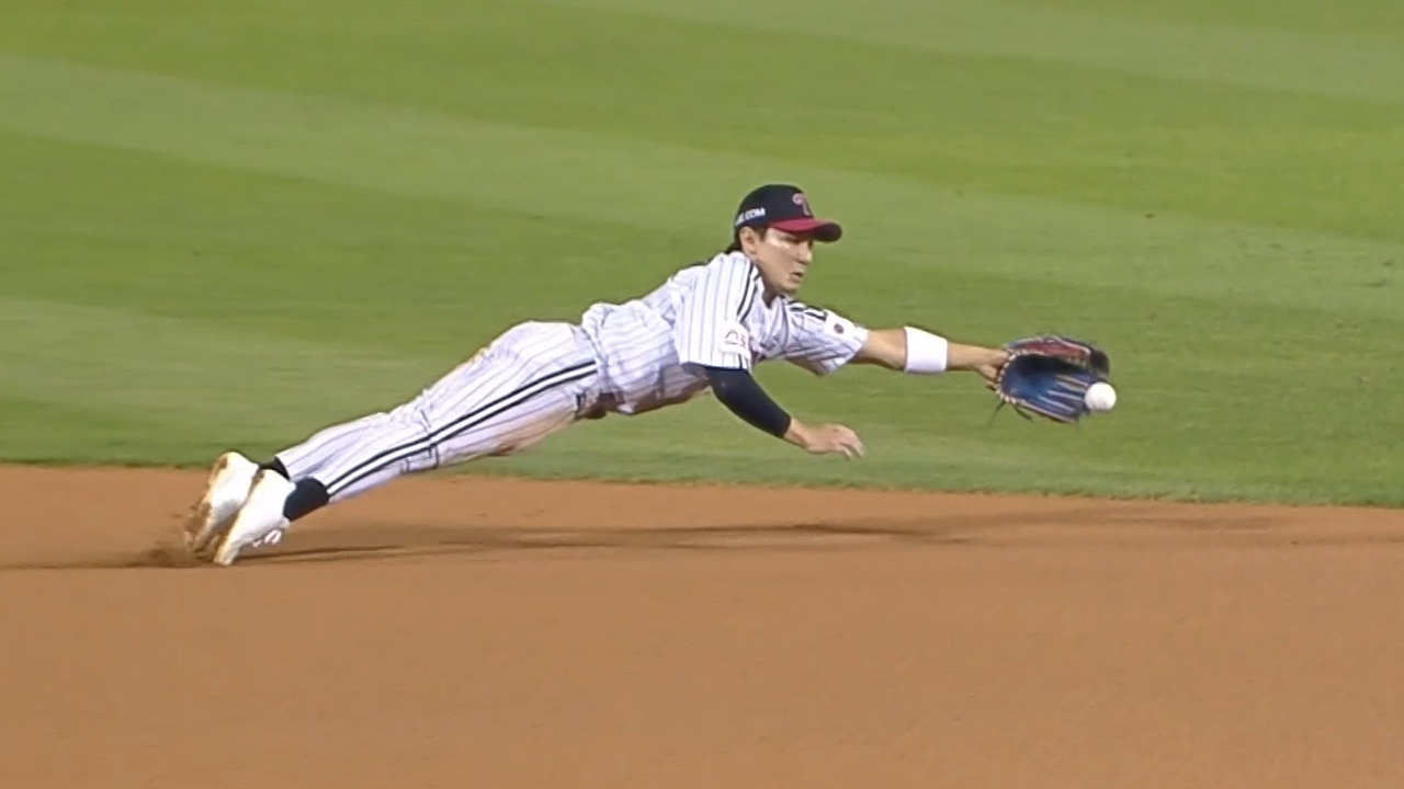 [LG] 2024/8/27 '호수비 퍼레이드' 안타를 훔치는 신민재의 호수비 | TVING