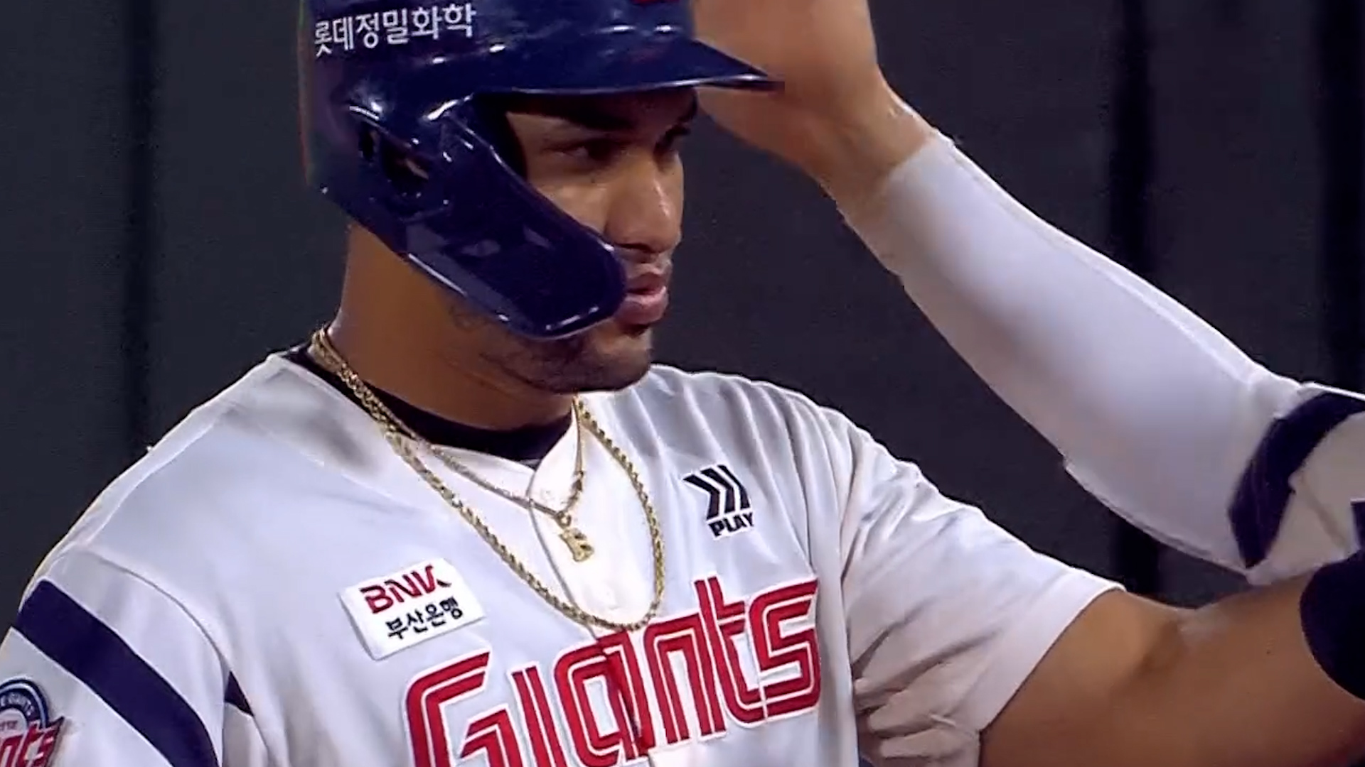 [롯데] 8/27 승부를 원점으로 만드는 레이예스의 희생플라이! | TVING