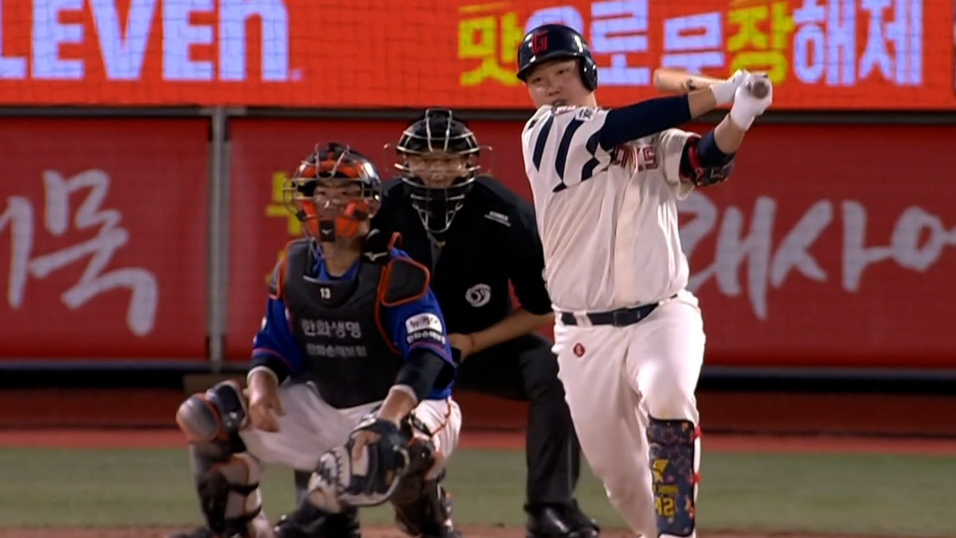 [롯데] 2024/8/27 한 점 더 달아나는 정보근의 추가 적시타! | TVING