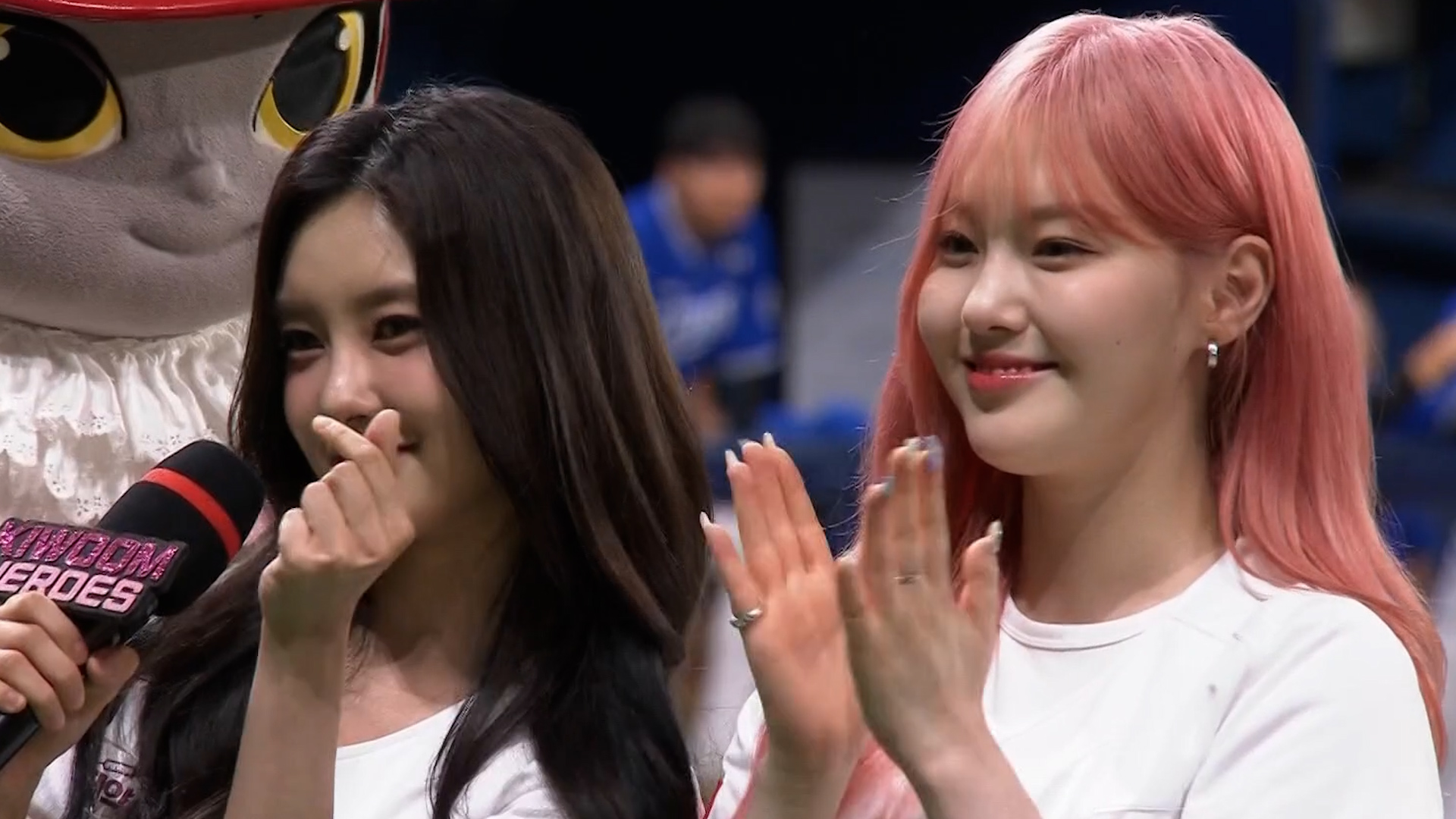 [키움] 2024/8/28 시구&시타 - 걸그룹 케플러 다연 & 채현 | TVING