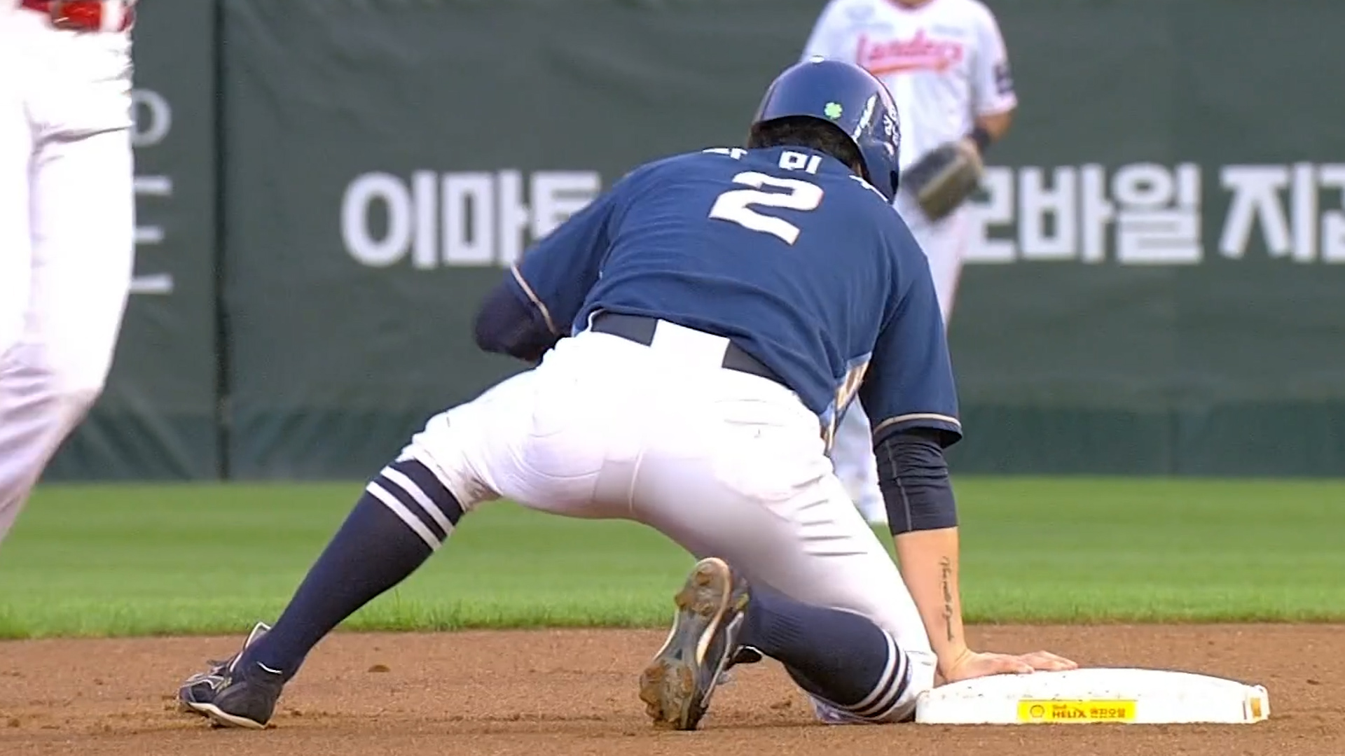 [NC] 2024/8/31 '투수의 높은 킥을 보고 스타트' 박민우의 2루 도루 | TVING