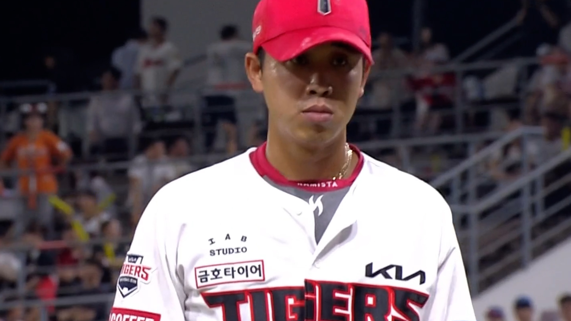 [KIA] 2024/9/4 땅볼 유도하며 실점 위기를 넘기는 임기영 | TVING