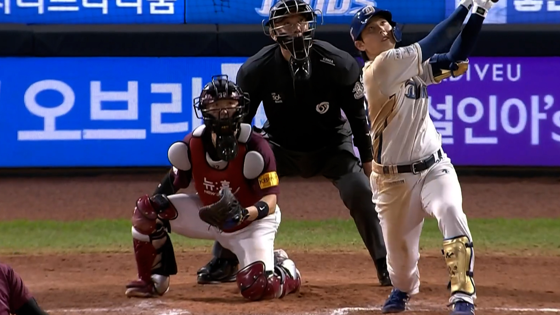 [NC] 2024/9/4 만루 찬스에서 김성욱의 희생플라이로 한 점 추가하는 NC | TVING