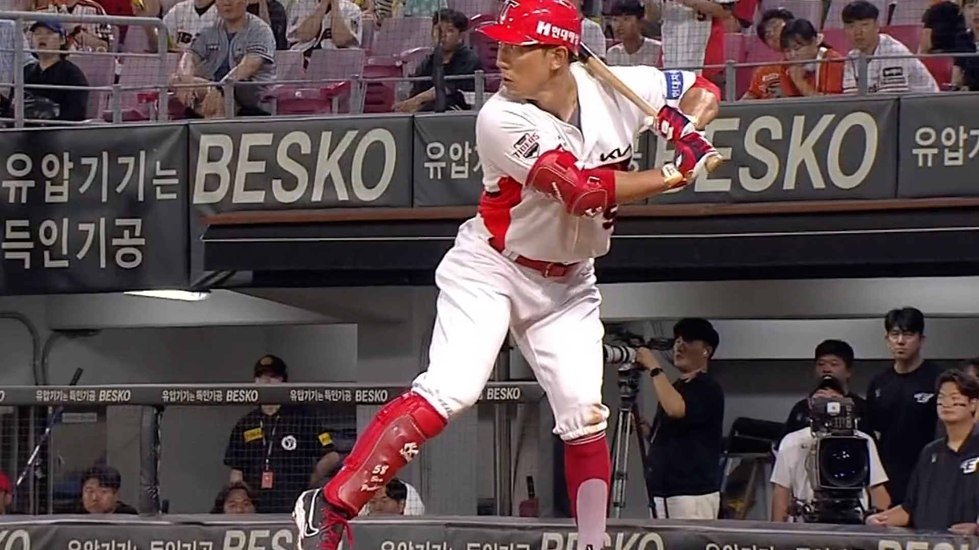 [KIA] 2024/9/5 '1사 주자 2루 끝내기 찬스' 타석에 들어선 서건창 | TVING