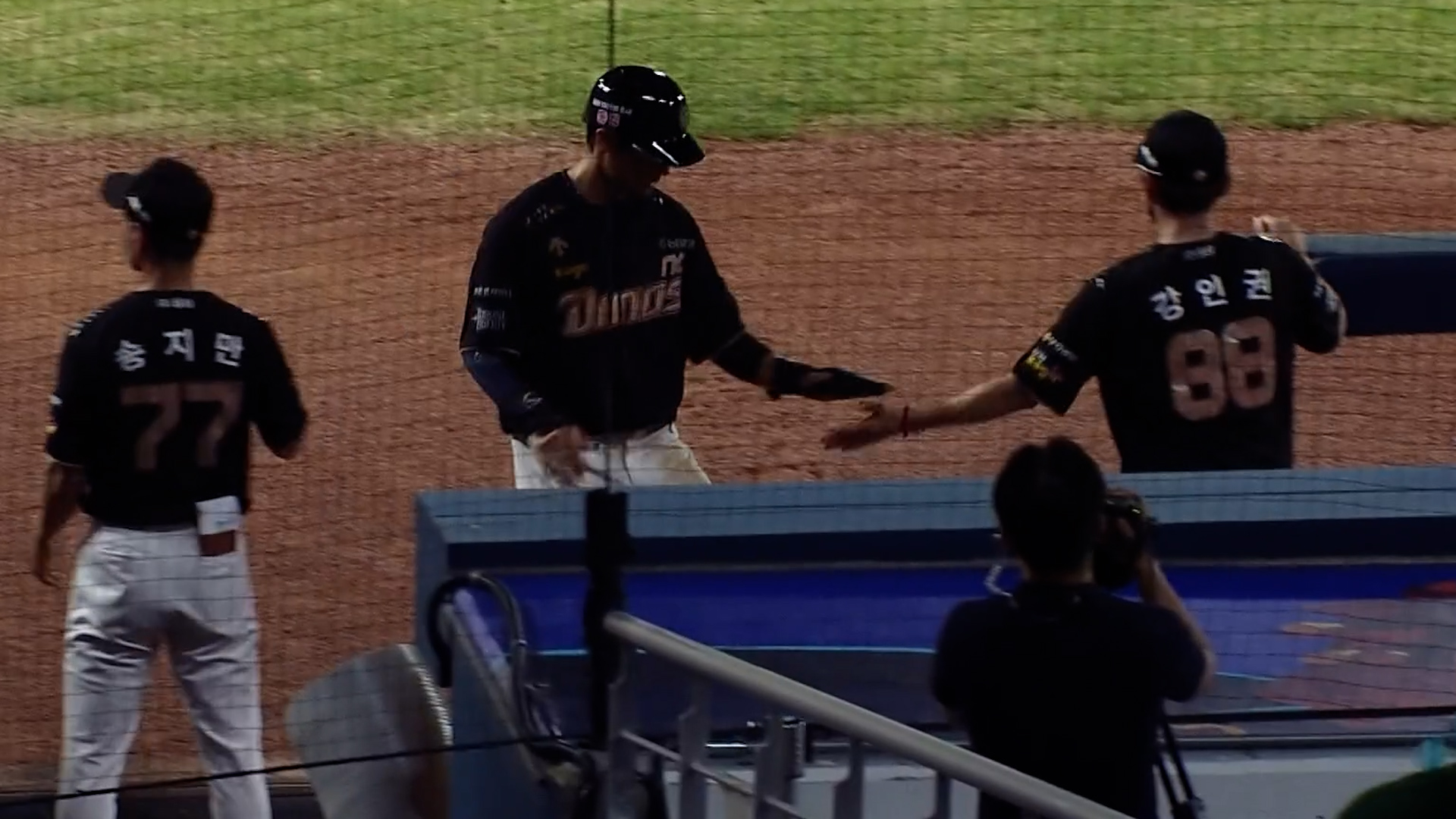 [NC] 2024/9/14 '간격을 좁히는 NC' 김휘집의 내야 땅볼에 득점하는 김주원 | TVING