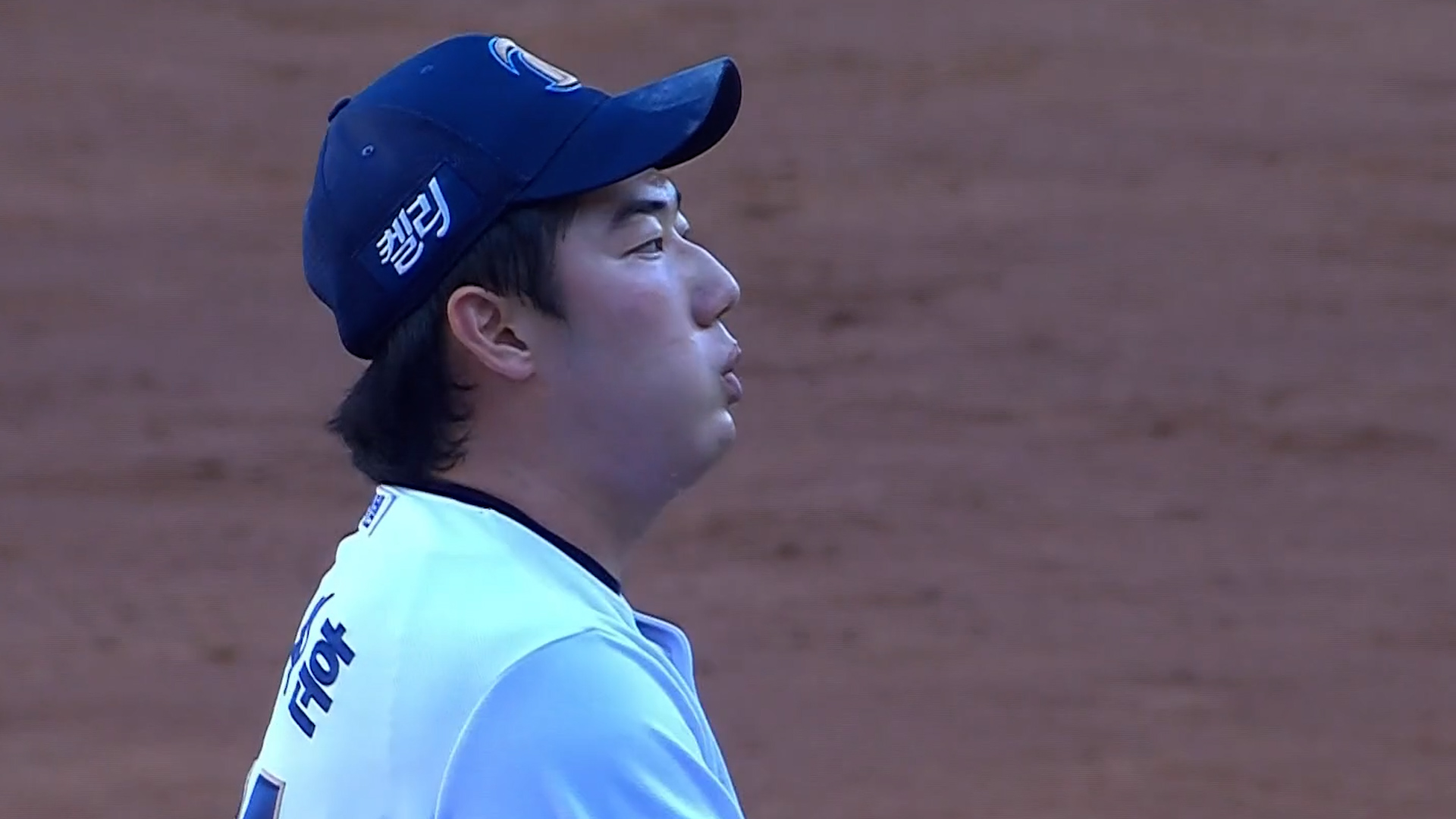 [NC] 2024/9/17 '단단한 NC의 내야진' 삼자범퇴로 이닝을 끝내는 김시훈 | TVING