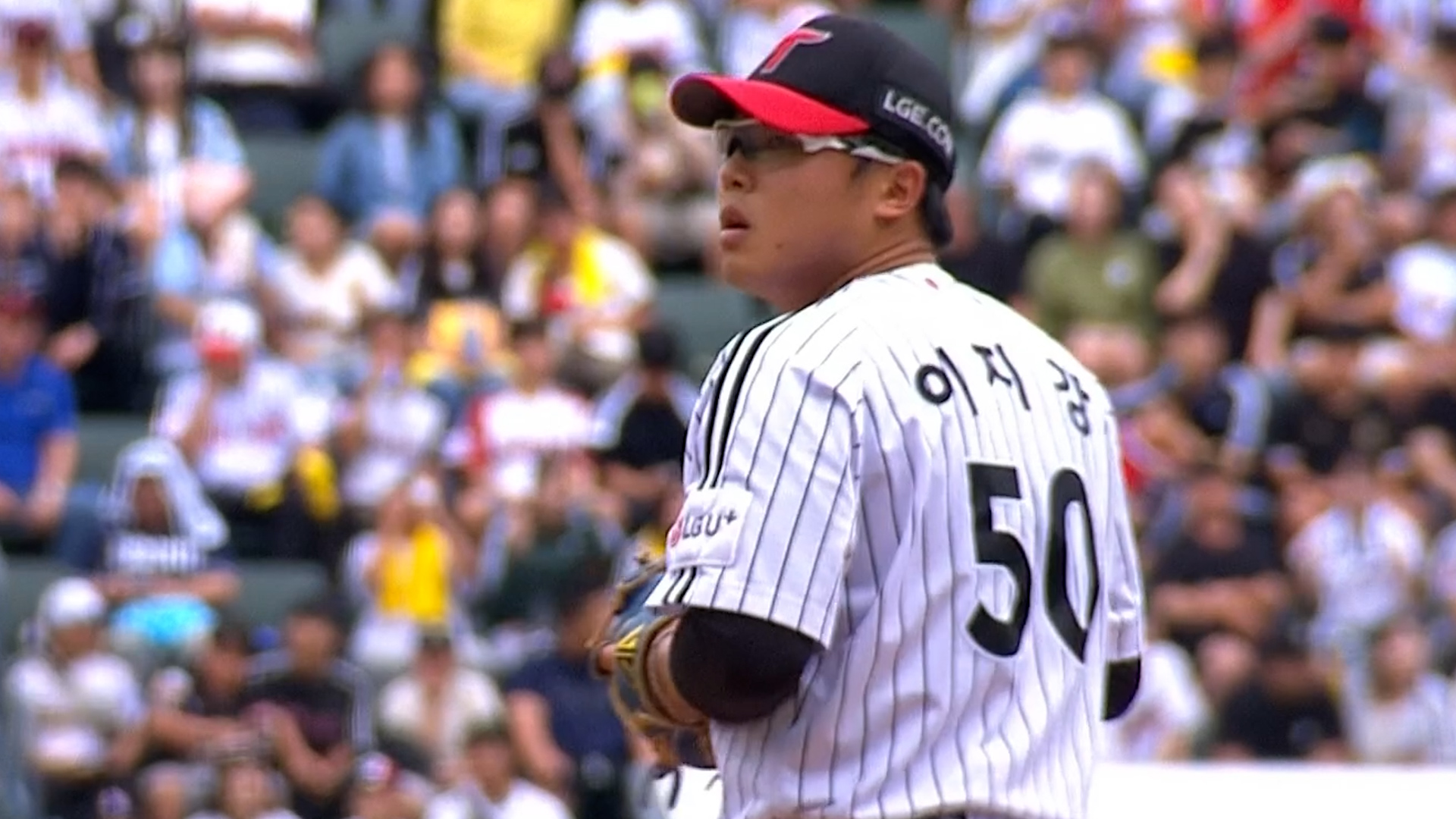 [LG] 2024/9/21 (DH1) 만루 위기에서 실점 없이 이닝 끝내는 이지강 | TVING