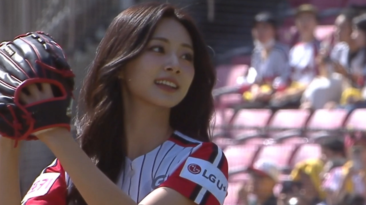 [LG] 2024/9/22 시구 - 트와이스 쯔위 | TVING