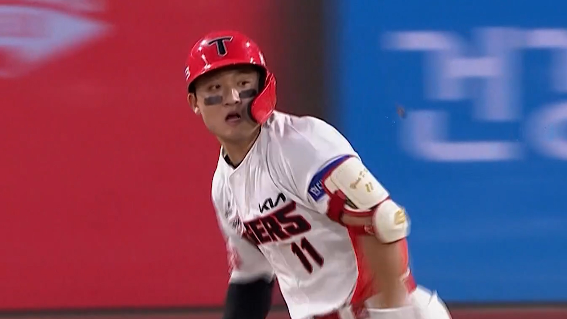 [KIA] 2024/9/24 '데뷔 첫 장타!' 윤도현의 2타점 적시타! | TVING