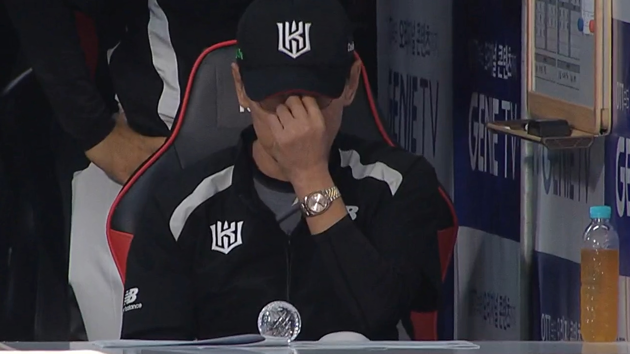 [KT] 2024/9/27 'KT의 총력전' 퀵 후크 감행하는 이강철 감독 | TVING