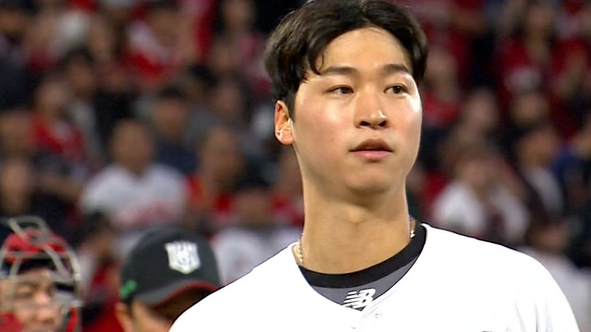 [KT] 2024/10/1 '4.2이닝 1실점' 본인의 임무를 완수하고 교체되는 선발 엄상백 | TVING