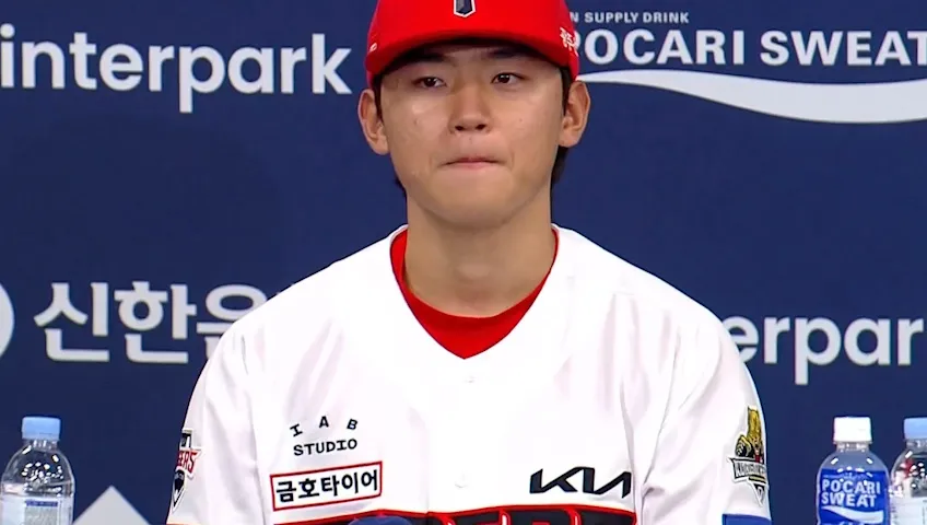 [2024 KBO 한국시리즈 미디어데이] 10/20 KIA 김도영 선수의 출사표 | TVING