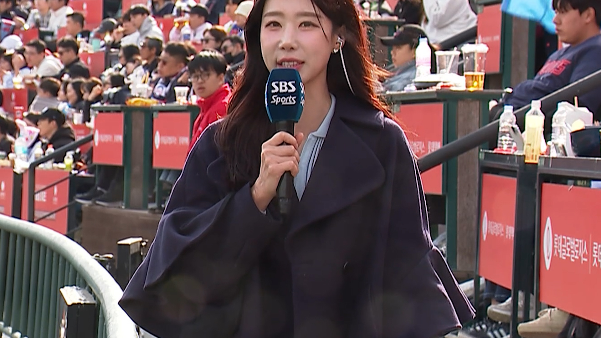 [NC] 2025/4/13 진달래 아나운서의 경기 중간 현장 리포팅 | TVING