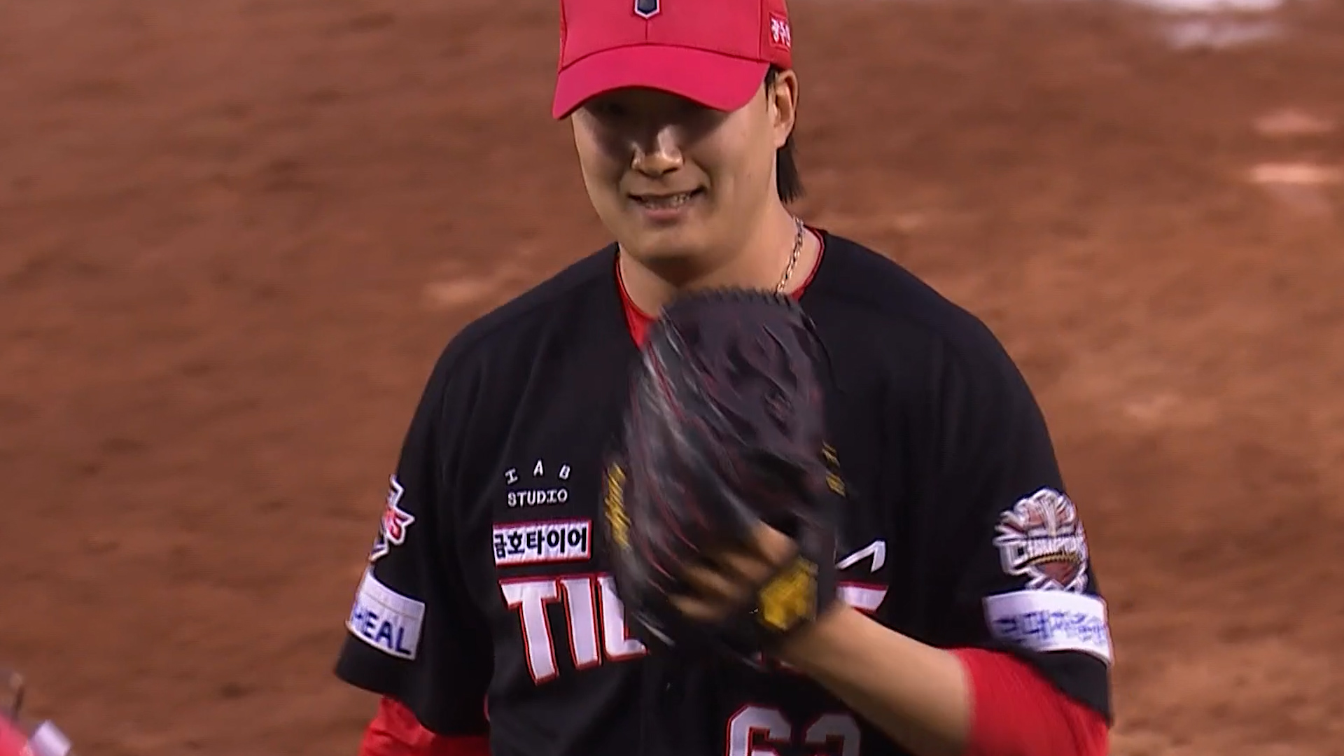 [KIA] 2025/4/19 9회 말 마운드에 올라온 정해영 | TVING