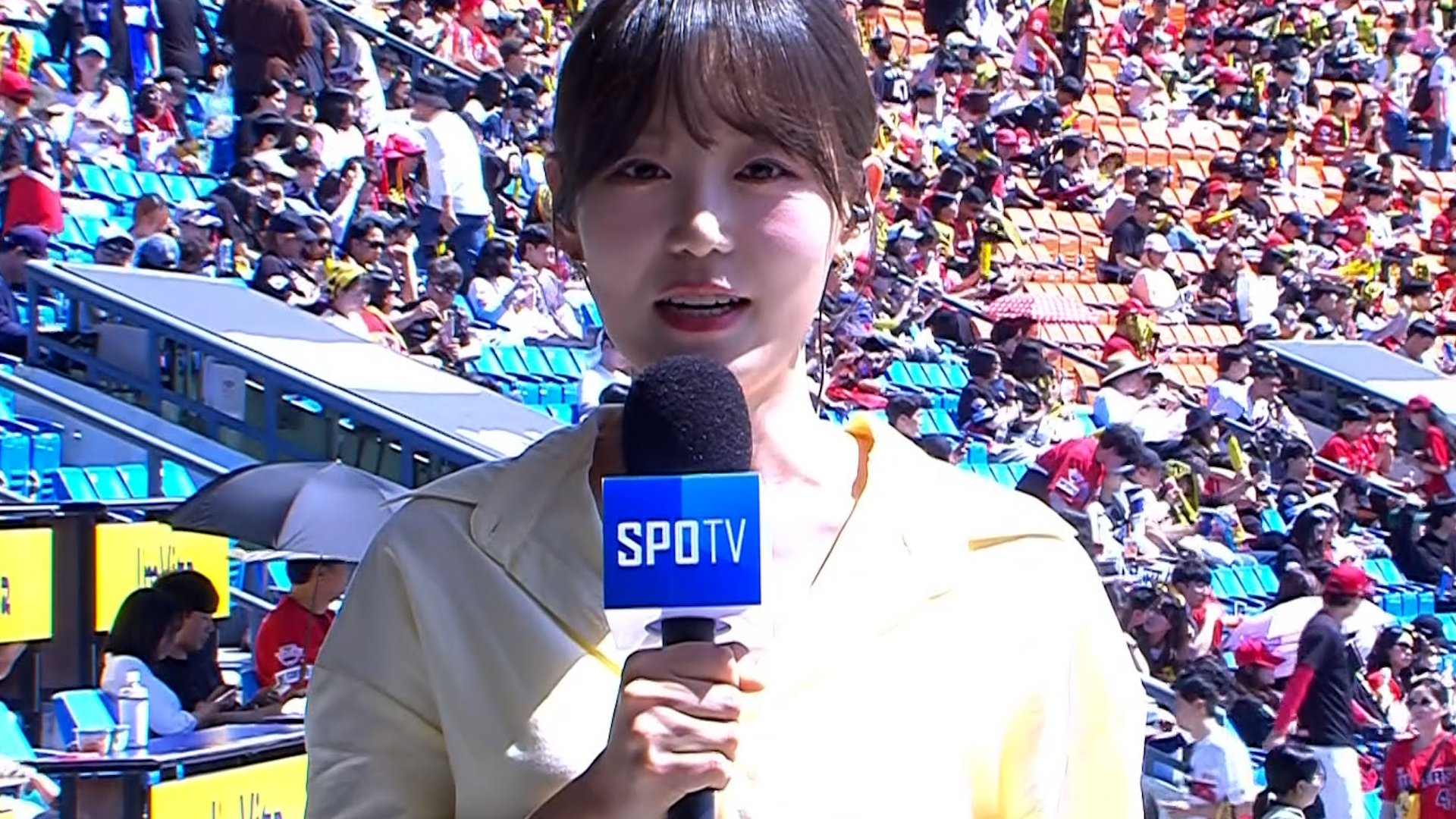 [두산] 2025/4/20 김혜빈 리포터의 경기 전 현장 리포팅 | TVING